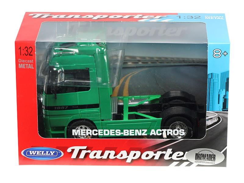 Model 1:32, MERCEDES-BENZ ACTROS, ciągnik zielony - archiwum Arena.pl